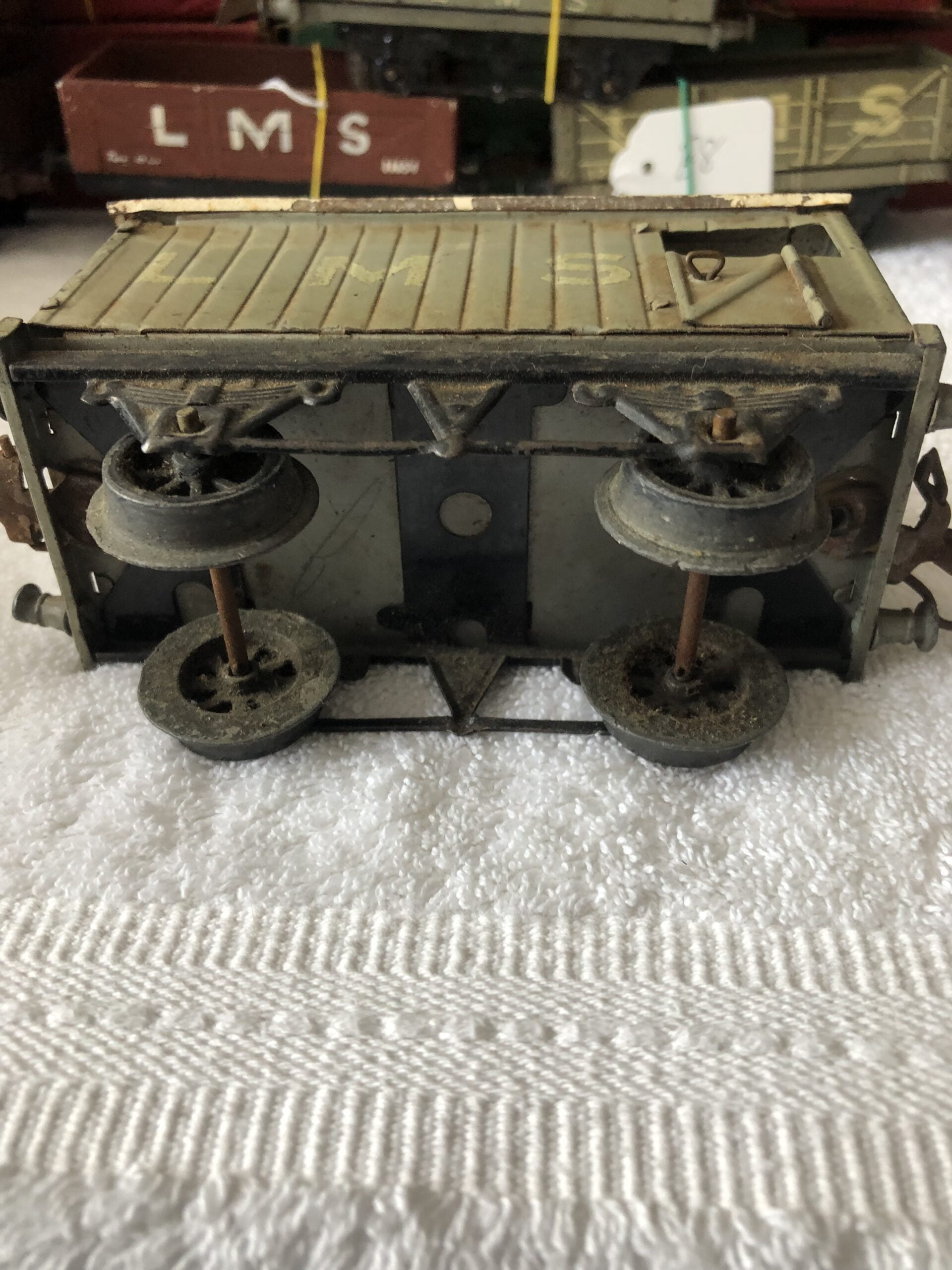 Hornby Trains LMS GUARD WAGON - AJY Emporium